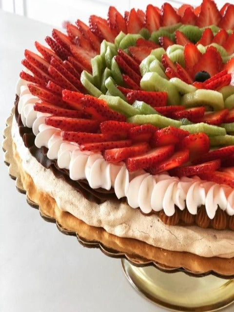 Pavlova for 8 – The Bakers Studio USA Pavlova for 8 – The Bakers Studio USA